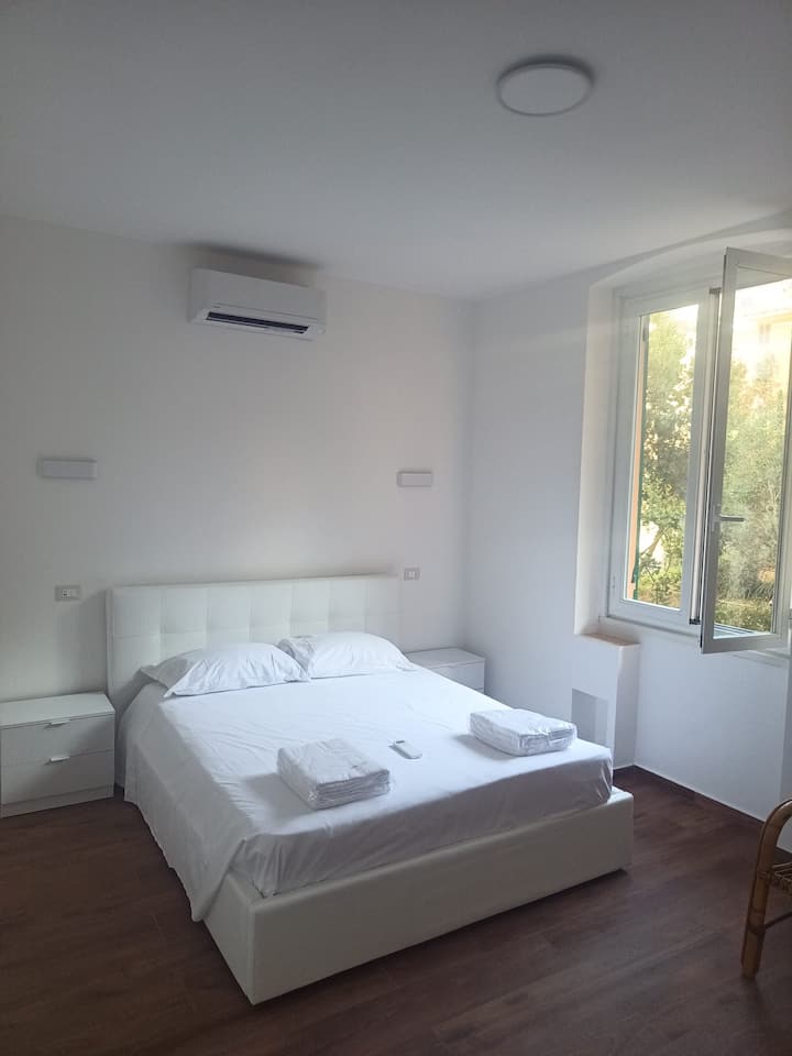 A 2 Passi Da Stazione E Centro - Génova