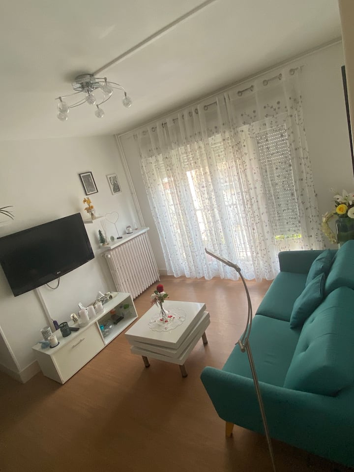 Appartement Près De Paris - Courbevoie