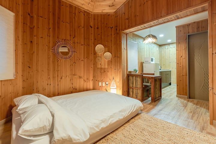 [Super Discount] Private/aewol/deluxe/201 - Jeju
