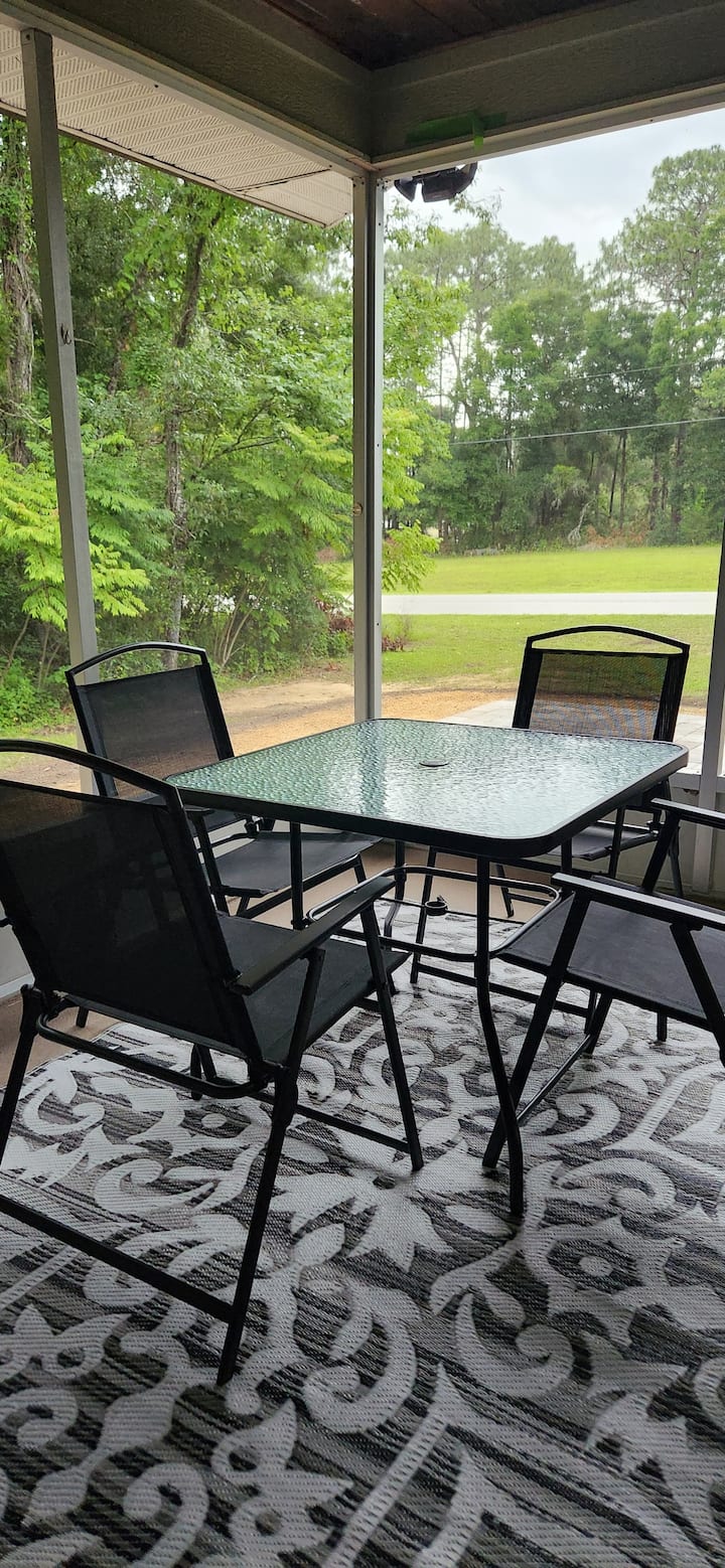 The Relaxing Villa - Rainbow Springs, FL