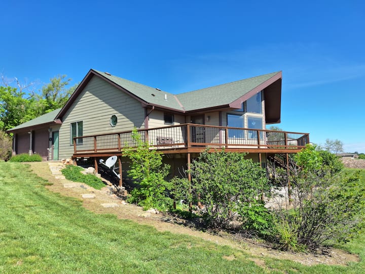 3 Bdrm Acreage W/panoramic View - Bluestem Lake, NE