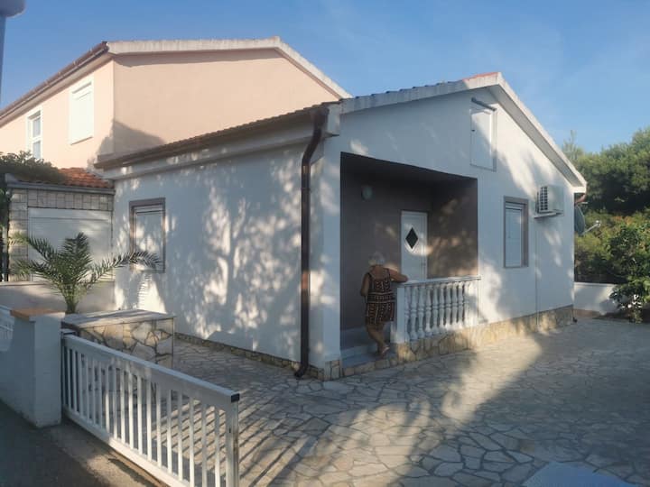 House For 5 People - Vir Insel, Kroatien