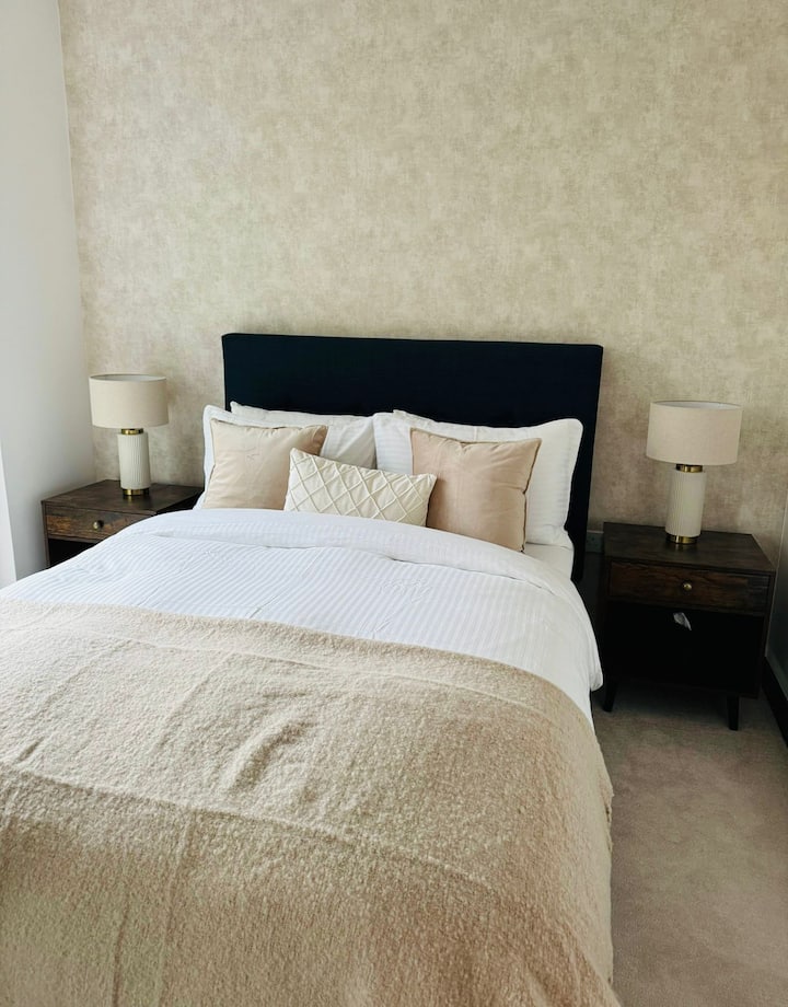 Stunning Apt In Maidstone | Balcony + Free Parking - 梅德斯通