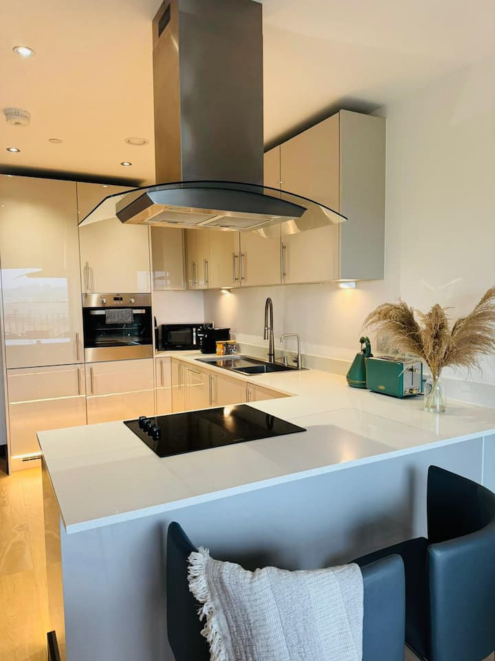 Modern Maidstone|parking|balcony|netflix|discount - Maidstone