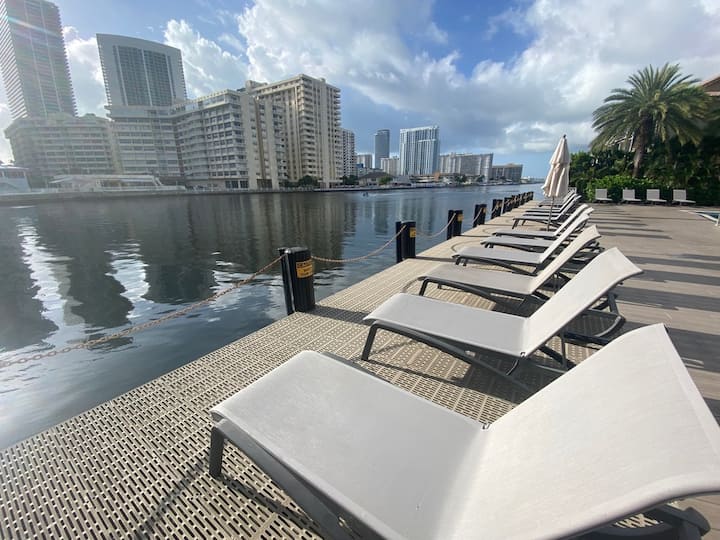 Apartment 2b/1b Beachwalk Resort - Hallandale Beach, FL