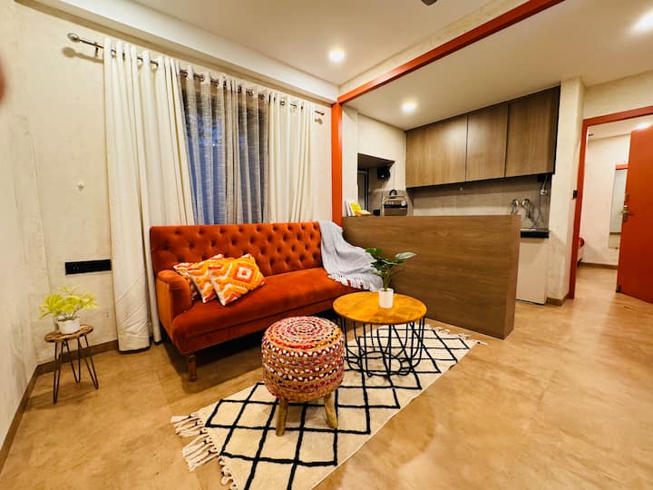 Homeescape: Saket 1bhk Retreat - Non-ac Comfort - Indore