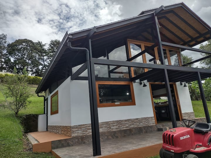 Rainbow's House - La Ceja