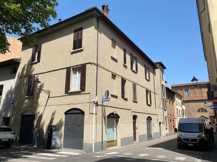 Appartamento Anna - Stile E Comfort In Centro - Imola
