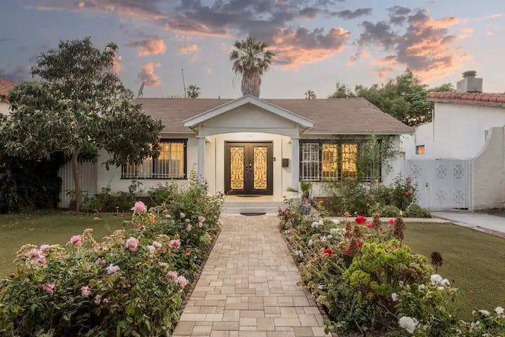 Sleek & Spacious 3br Home W/ Jacuzzi & Bbq - West Hollywood, CA