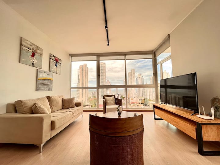 Luxury 3br Cityview Apt, Parking & Balcony - Panama City