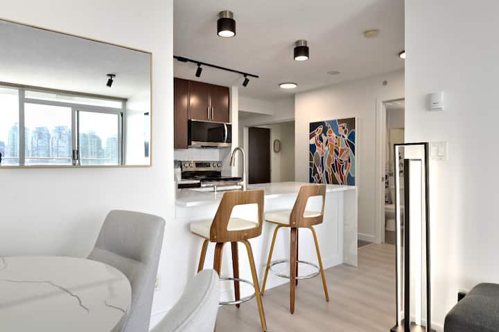 Luxary Condo Downtown Vancouver With Free Parking - Vancouver