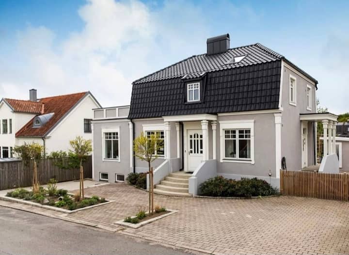 Ramlösa, Källare Med Egen Ingång - Helsingborg