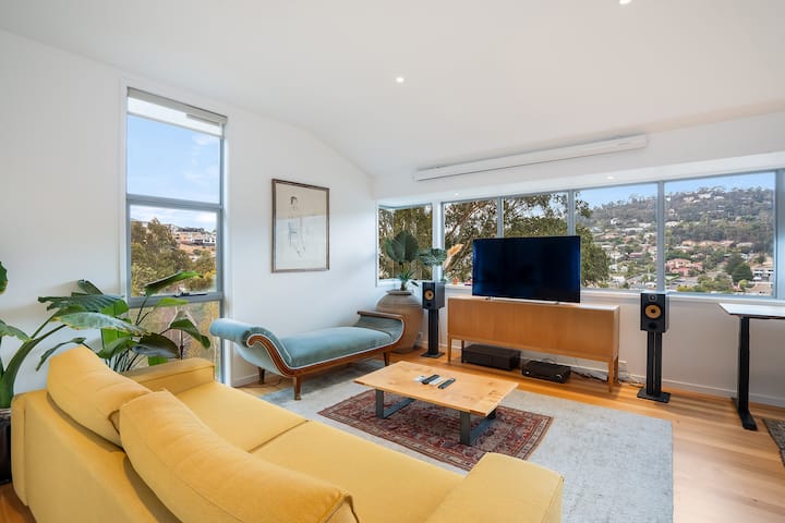 Historic Vista, Designer Home - Hobart