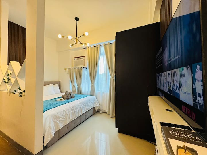 Chic Studio In Mckinley Hill Near Venice - Taguig