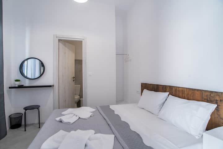 Bloomwind Castle Room ! - Paros