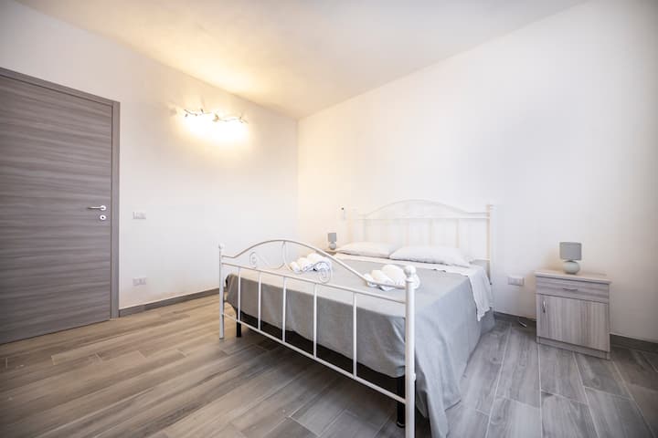 Detached House-2 Steps From The Sea-parking Space - Avola