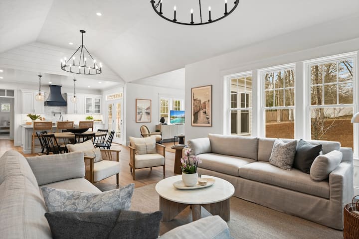 Brand New Custom Home - Mashpee, MA