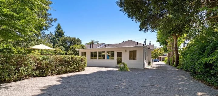 Remodeled Sonoma Farmhouse - Sonoma, CA