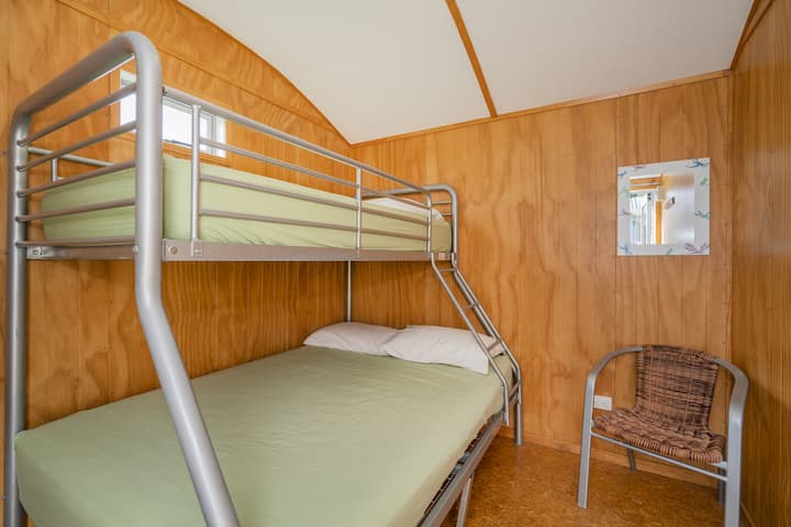 Resort Cabin Sleeps 3 - Hahei