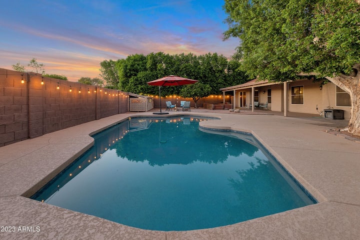 Family & Friends Gathering Oasis•sleeps 12 - Mesa, AZ