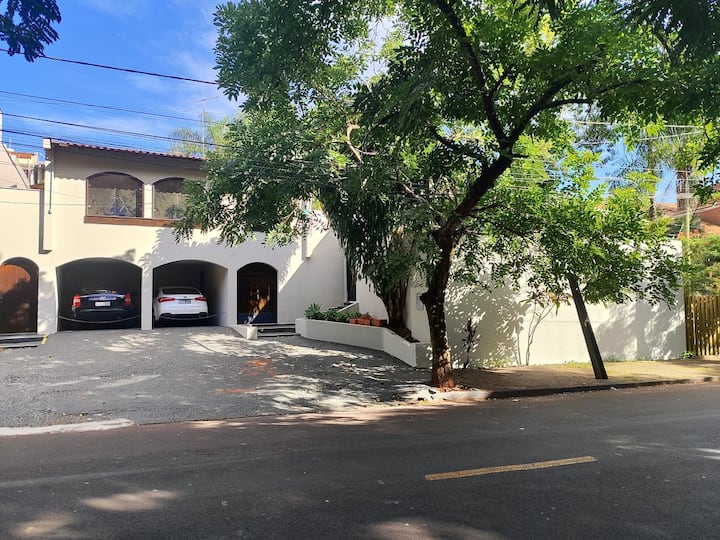 Unidade 1 - Apart Sêxtuplo - Londrina