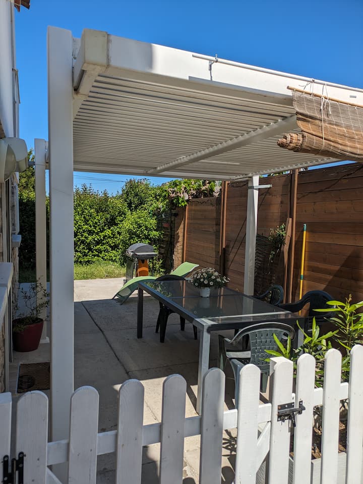 Bas De Villa Avec Jardin 4/5 P. - Six-Fours-les-Plages