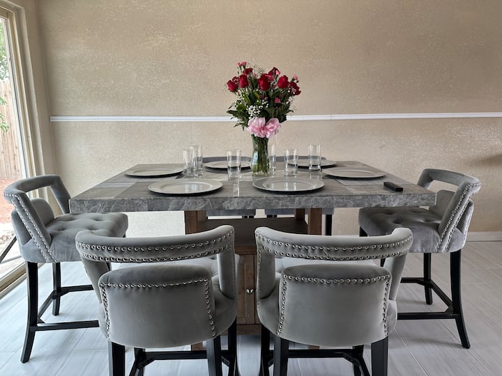 Vegas Gateway Family Friendly - Las Vegas, NV