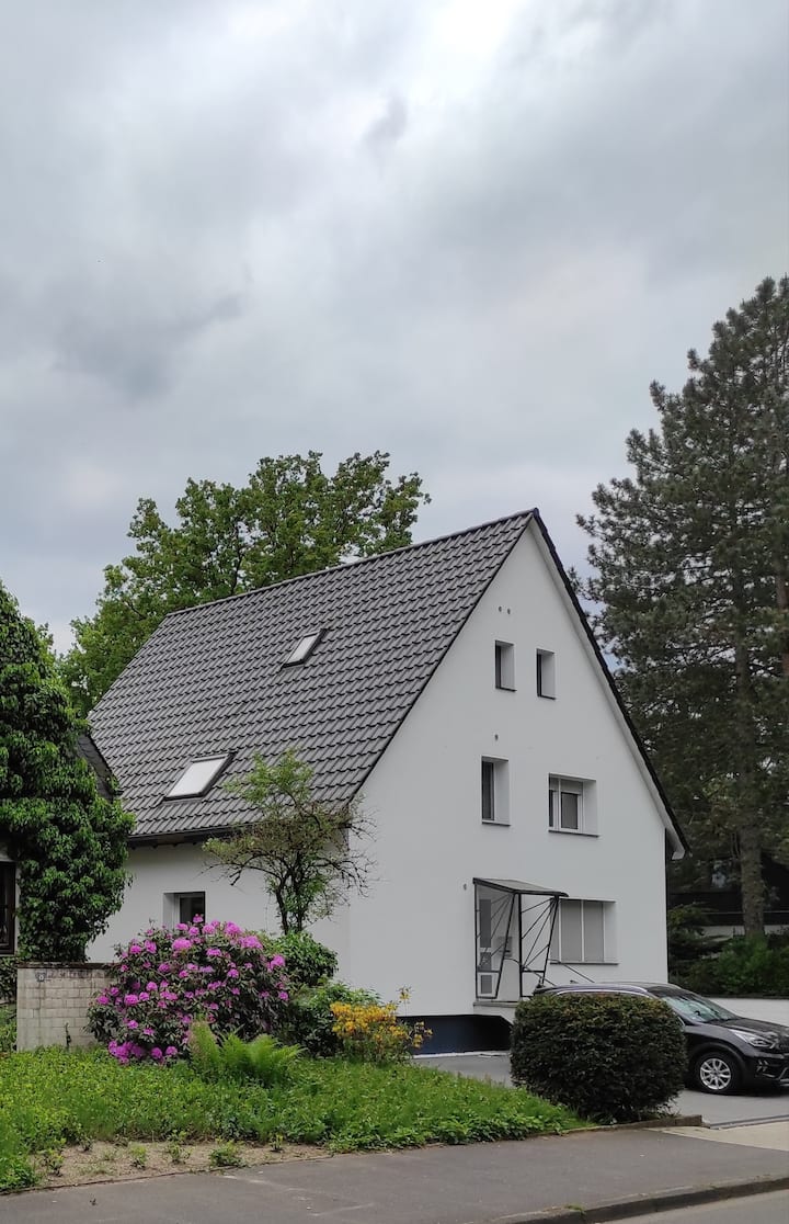 Schön & Gut In Refrath Bei Köln - Bergisch Gladbach