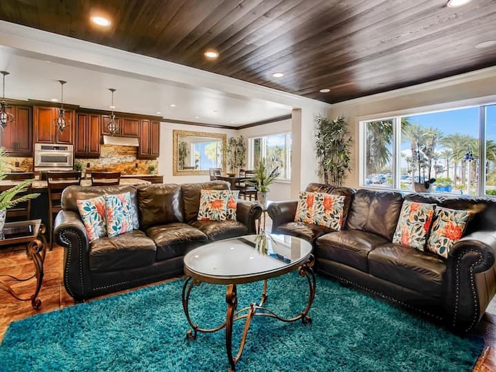 Clearwater Beach Luxury Residence - Clearwater Beach, FL