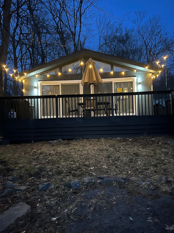 Pocono Mountain Cabin Near Waterparks And Lakes - Mount Pocono, PA