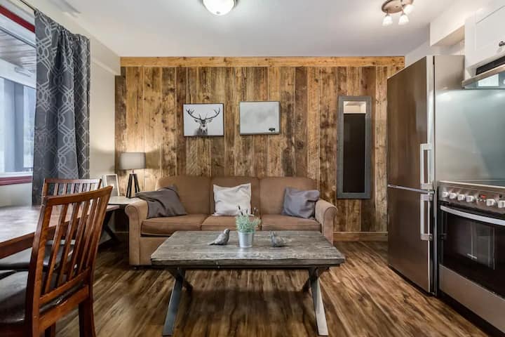 Yam 27/28 - Upper 2 Bedroom K/q - Canmore