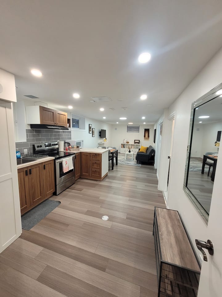Homely Basement Apartment In Guelph - Guelph