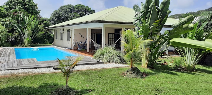 Villa Familiale, Piscine, Jardin - Cayenne
