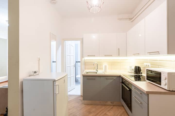 Central Seven Erzsebet Krt. - 부다페스트