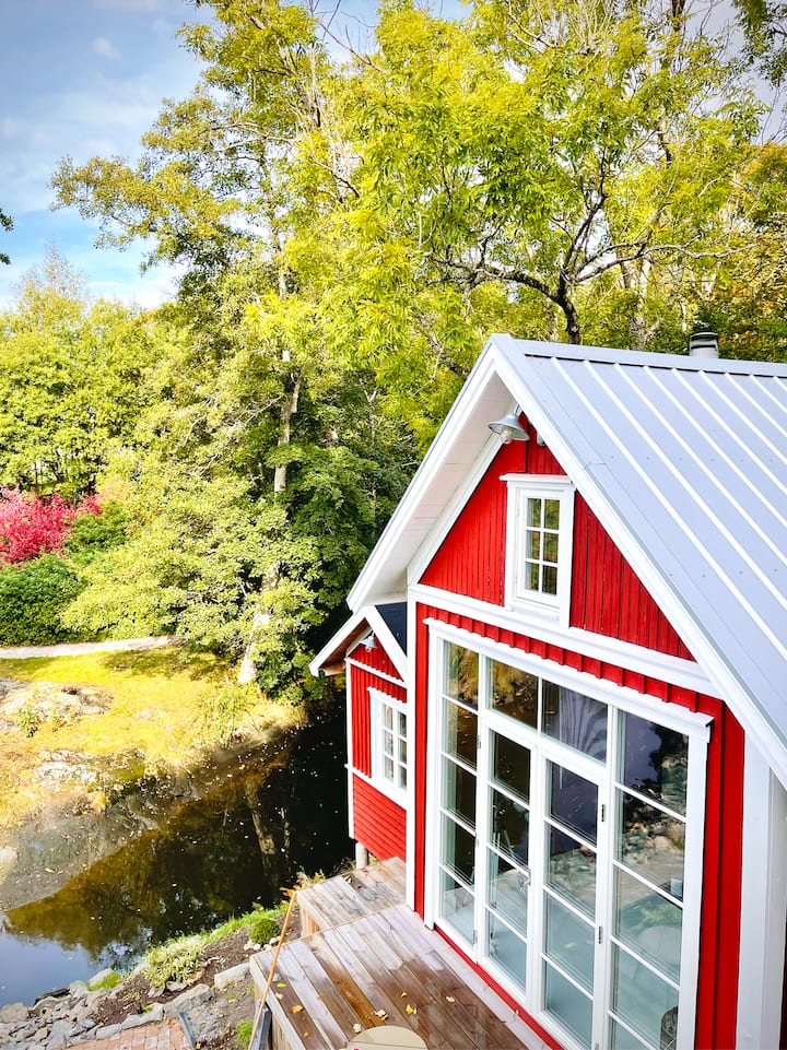 Vackert Forest House - Ljungskile