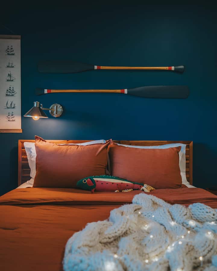The Dutchman Room In Catskill Hotel - Catskill
