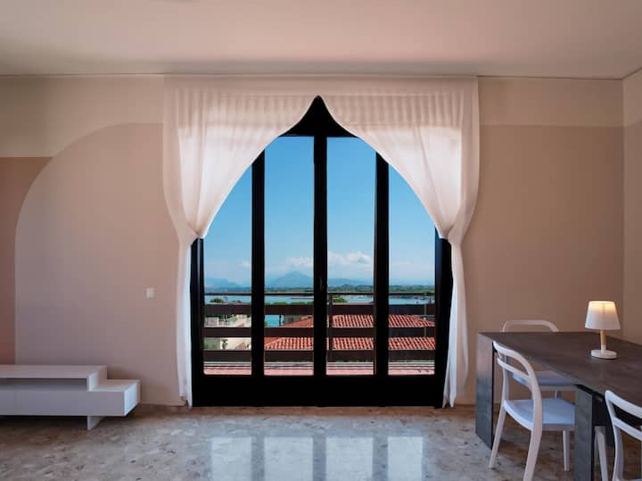 Villa 70 • Spacious Villa With Lake Garda View - Sirmione