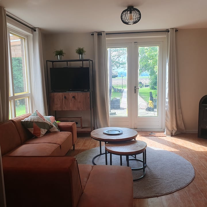 Vakantiehuis Met Royale Tuin,veel Privacy En Sauna - Oss
