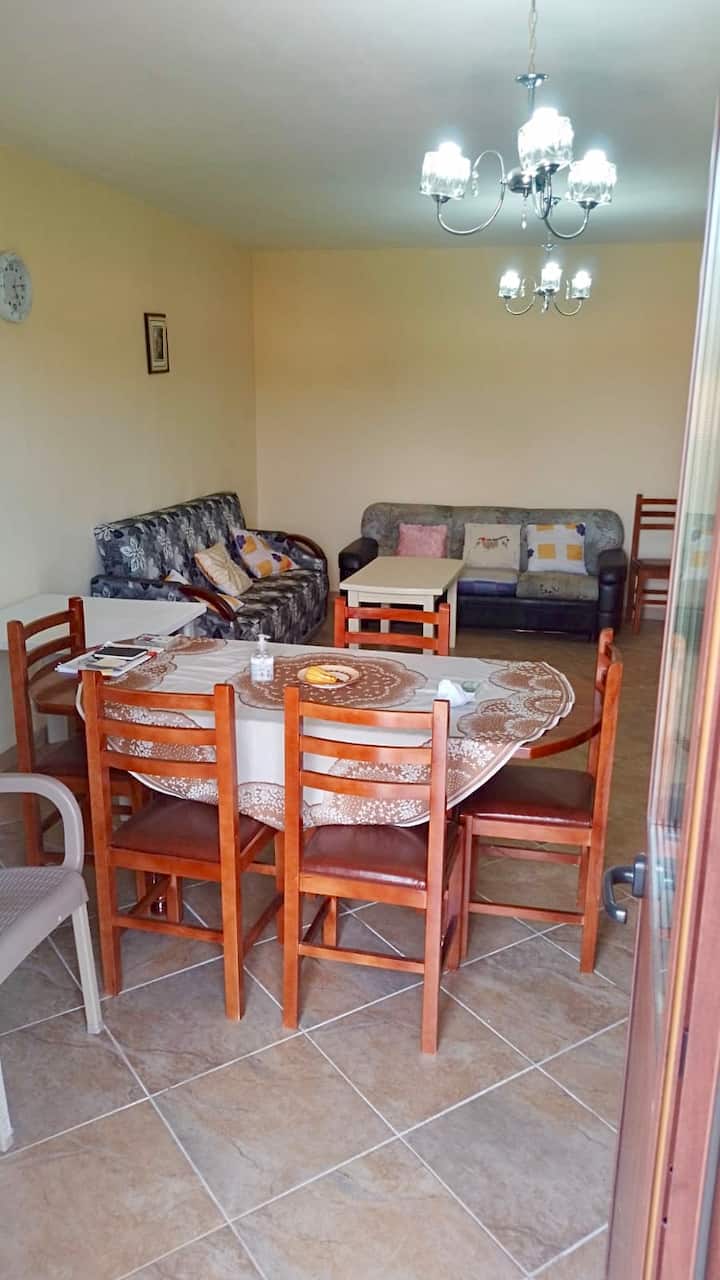 Ferienwohnung 5 Min. Zum Strand - Velipojë