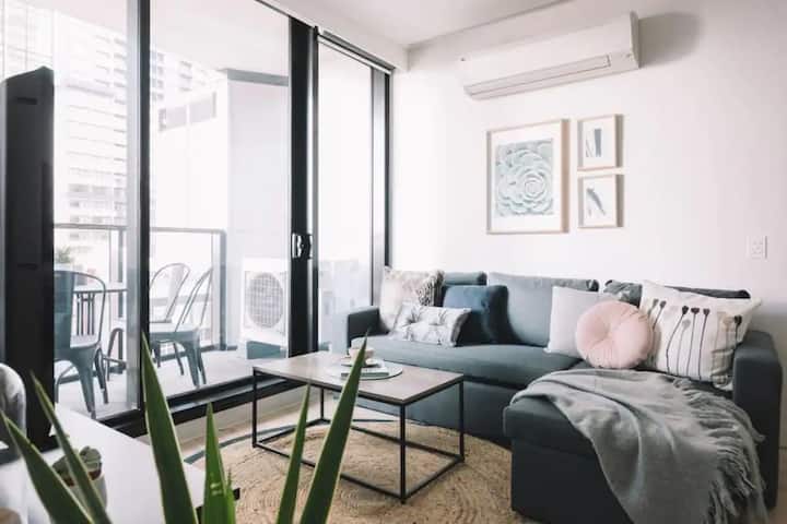 Near Qv Market - 2br Apt In Free Tram Zone Area! - Southern Cross Railway Station, Docklands