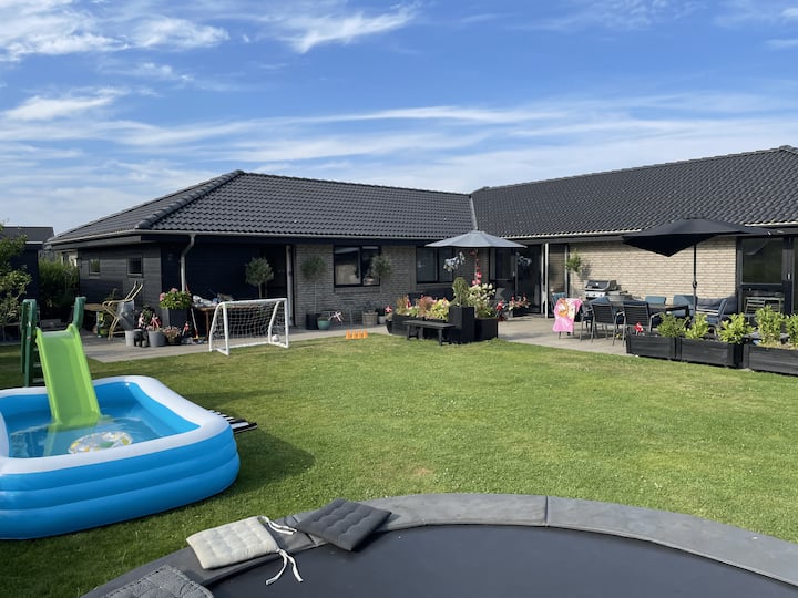 Cozy Family House - Aarhus