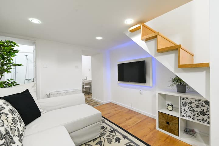 Charming Apartment In The Damjanich Str., Lucas - Budapest