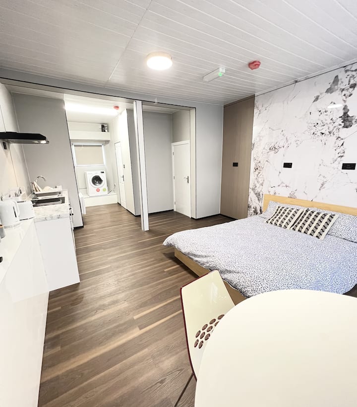 Welsh Holiday Accom - Studio Room - Pembroke Dock