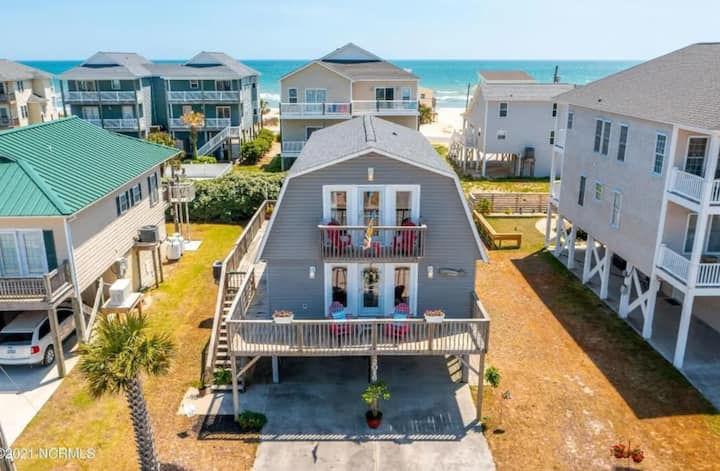 Sleeps 10, Large Patio, Fenced-in Yard, Rv Parking - Surf City, NC