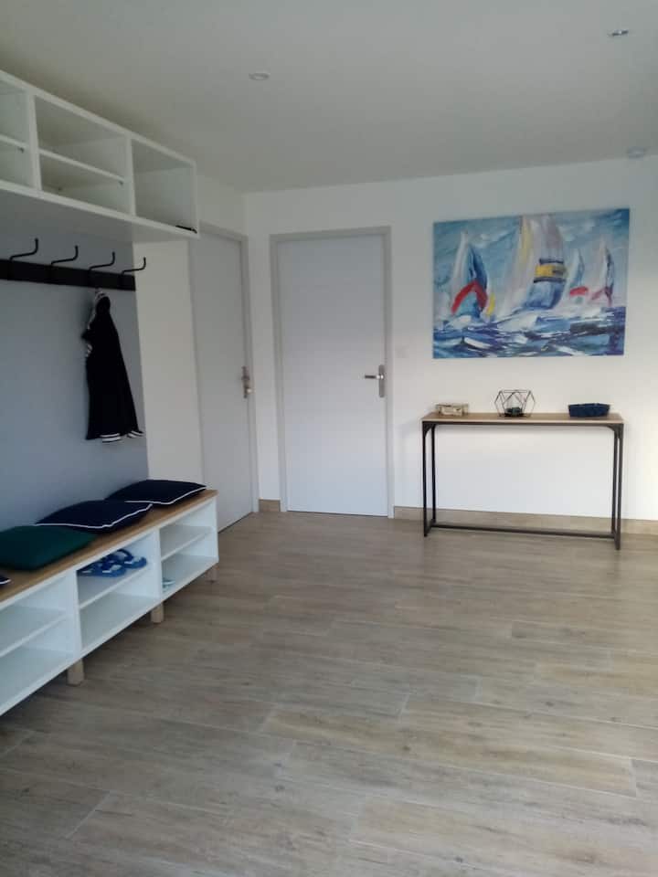 Maison 12p. 350m De La Plage. - Theix