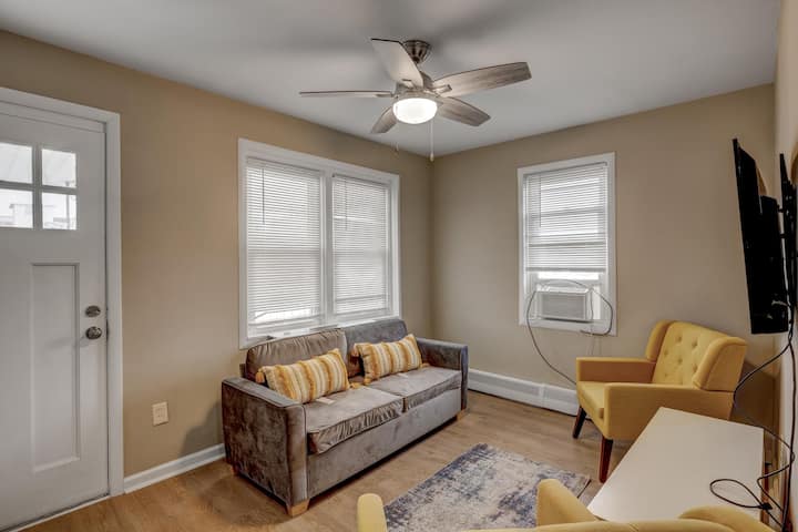 Cozy Apartment In Heart Of Wildwood - Wildwood Boardwalk, Wildwood