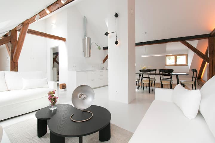 Attico By Casarosa,modern,new 3 Bdr3 Bath, 135 M2 - Český Krumlov