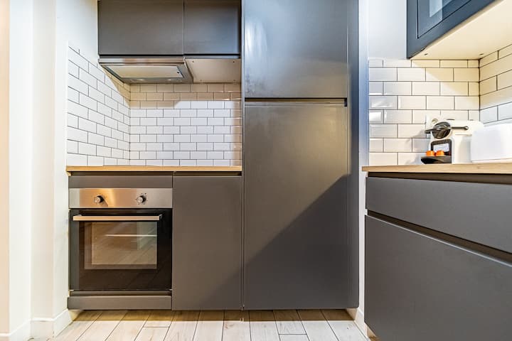T2 à 7 Min De Part Dieu Avec Terrasse / Garage - Villeurbanne