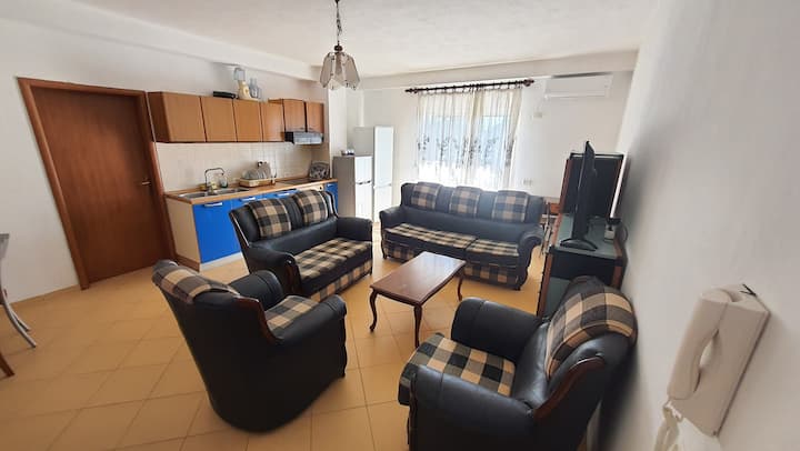 Amare Apartment - Himara Seaside - Dhërmi