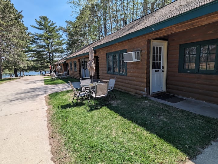 2br 1ba Cabin #2 @ Riverside Point Resort - Park Rapids, MN